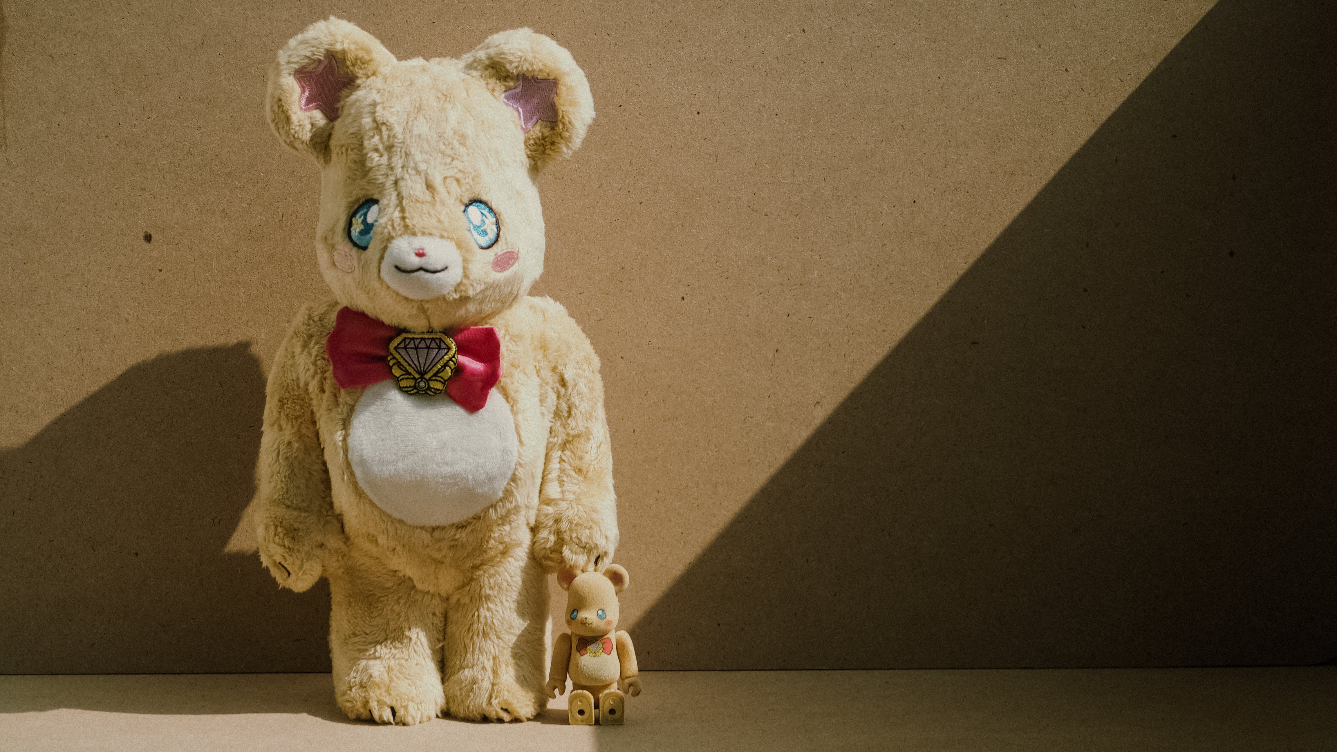 400% Be@rbricks Get it now - drunkenbears